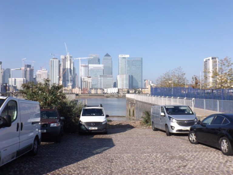 Greenwich Peninsula path improvements – The Thames Path by Leigh Hatts