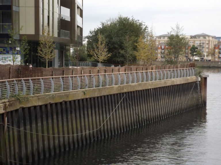 The Thames Path by Leigh Hatts | From the Sea to the Source | Page 4